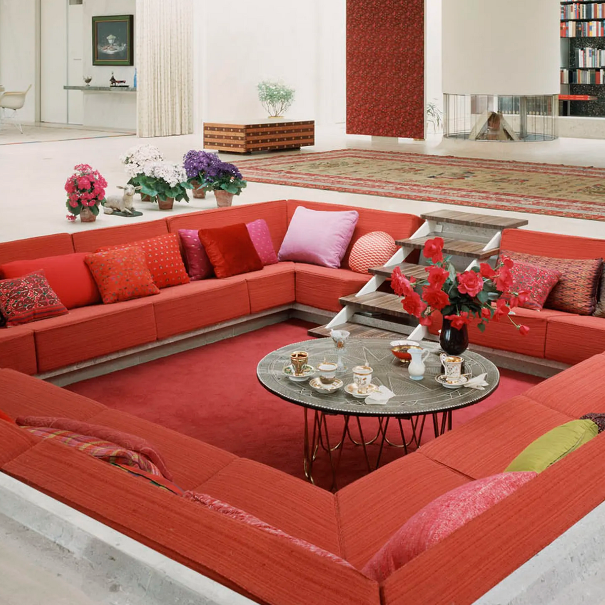 Yes, the iconic 70s conversation pit is making a stylish comeback ...